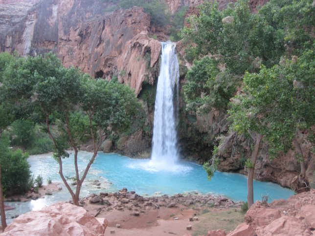 The Beautiful Blue-Green Waterfalls of Havasupai – Postcards from the ...